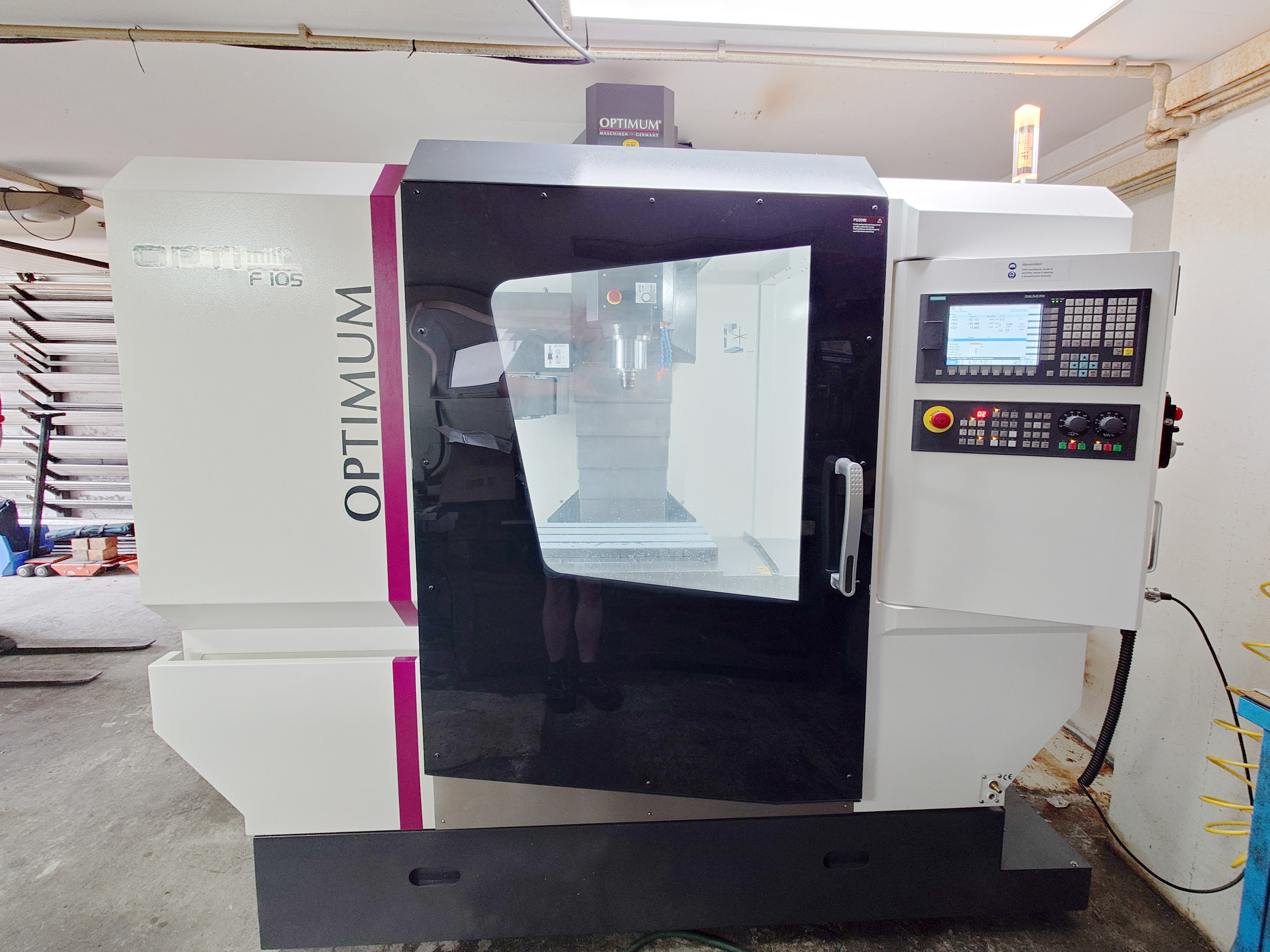 Instalace CNC frézky F105 do firmy z Vítkova - První hanácká BOW